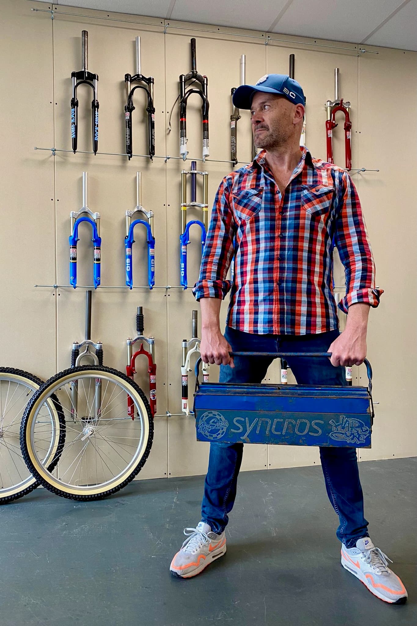 Vintage 90s Mountain Bike Builds