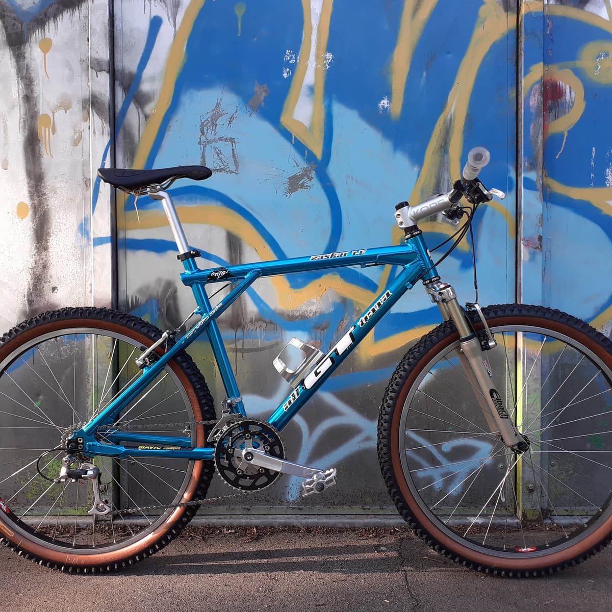 Vintage 90s Mountain Bike Builds